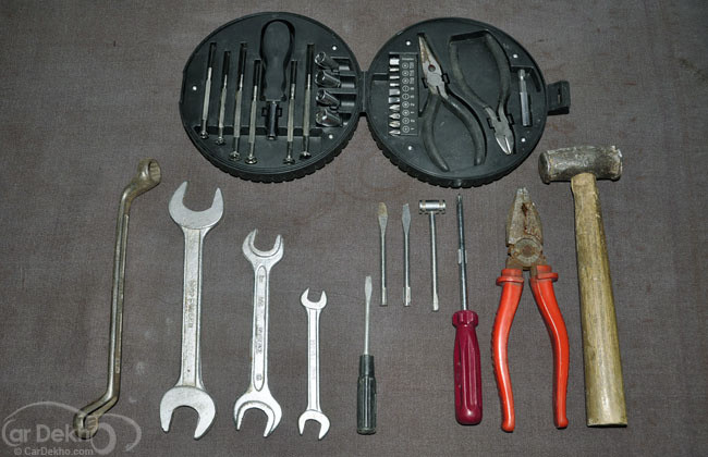 Ten Must-Have Items to Keep in Your Car | Driving | CarDekho.com