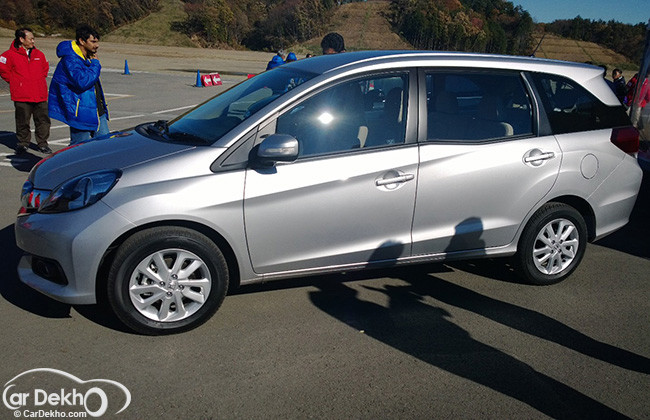 Honda Mobilio Preview | Features | CarDekho.com