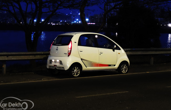 Nano Car in Mega City | Features | CarDekho.com