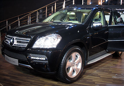 Mercedes Benz Pavilion at Auto Expo | CarDekho.com