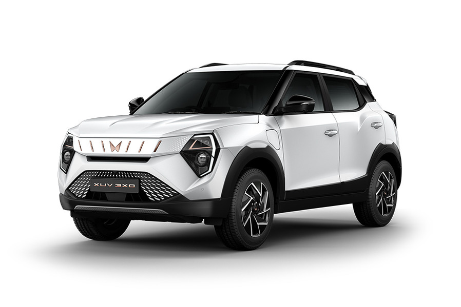 Mahindra XUV 3XO EV Everest White Colour - Everest White XUV 3XO EV Price