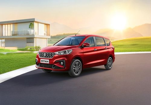 Maruti Ertiga Review by Poonam Raysoni - Happy And Easy To Use