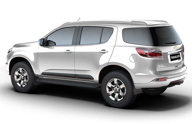 Chevrolet starts testing Trailblazer SUV in India | CarDekho.com