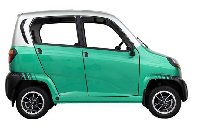 Bajaj 'Qute' unveiled at Global Launch | CarDekho.com