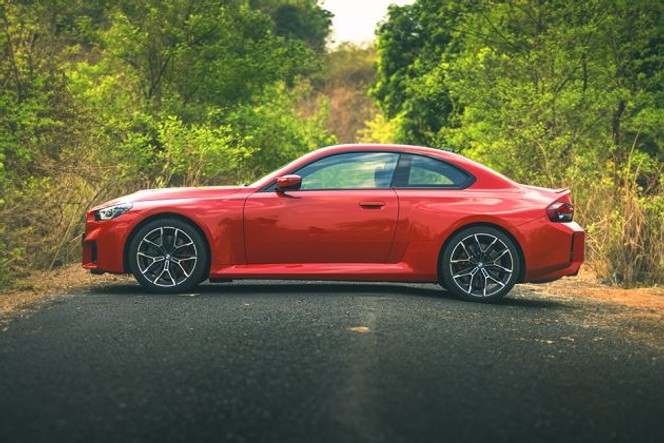 BMW M2 Price - Features, Images, Colours & Reviews