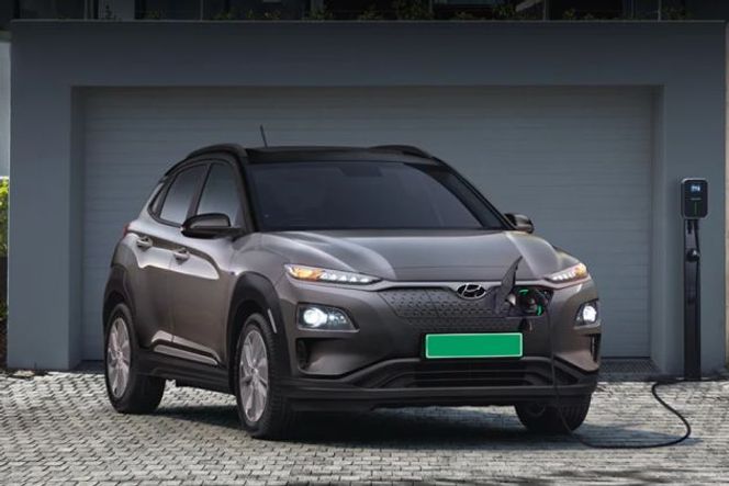 Hyundai Kona Electric Price - Range, Images, Features, Colours & Reviews