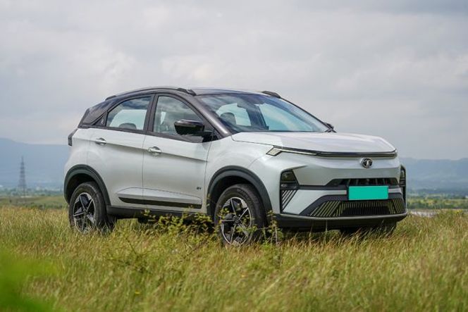 Tata Nexon EV Price - 465km Range, Images, Colours & Reviews | All ...