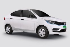 Tata Xpres T EV vs Maruti Victoris Comparison - Prices, Specs, Features