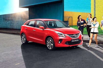 Toyota Glanza V On Road Price (Petrol), Features & Specs, Images