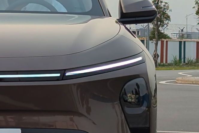 VinFast VF MPV 7 Price - Features, Images, Colours & Reviews