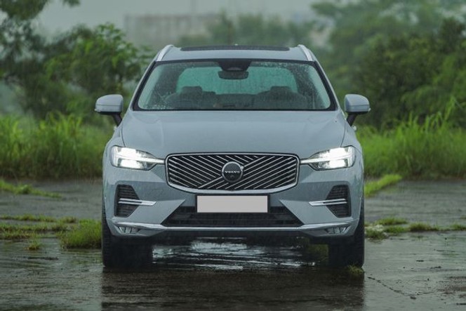 Volvo XC60 Price - Features, Images, Colours & Reviews