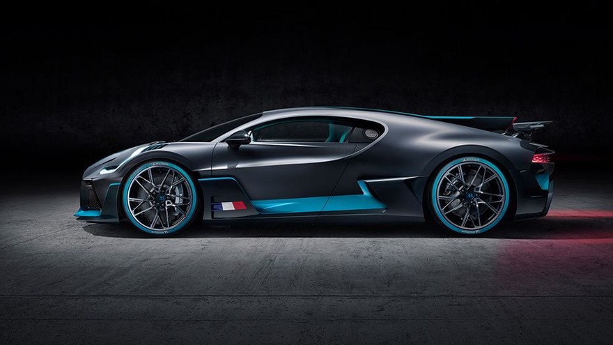 Bugatti Divo Images - Divo Interior & Exterior Photos & Gallery