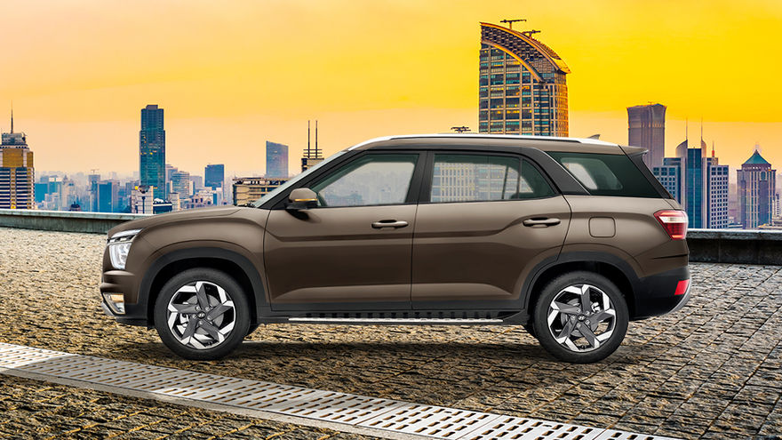 Hyundai Alcazar Images - Alcazar Interior & Exterior Photos & Gallery