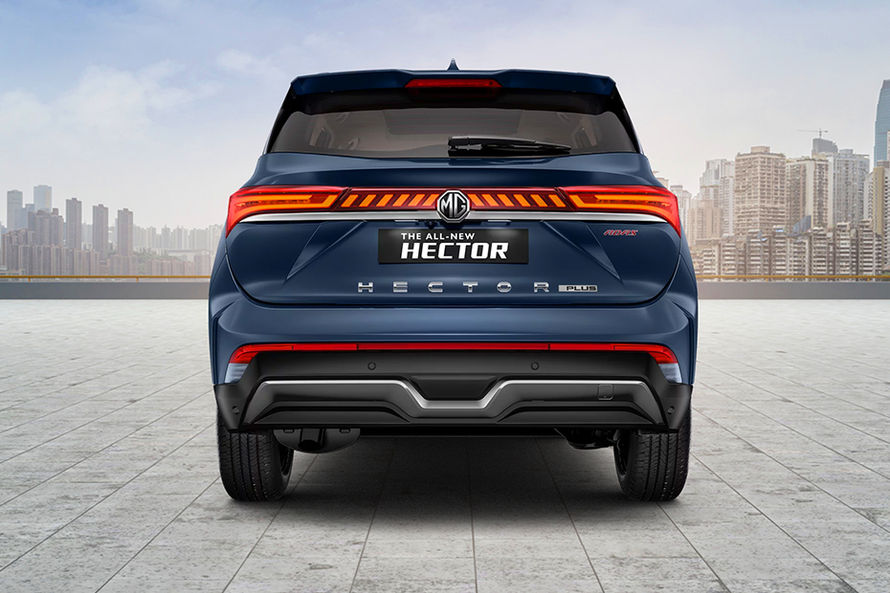 MG Hector Plus Interior Images and Photos - CarDekho