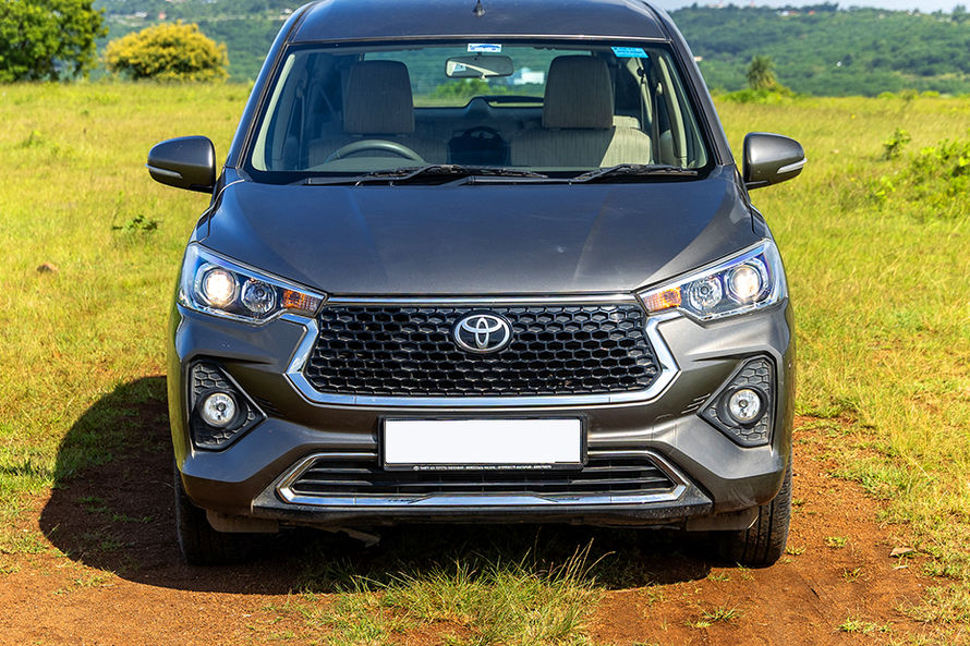 Toyota Rumion Interior Images and Photos - CarDekho