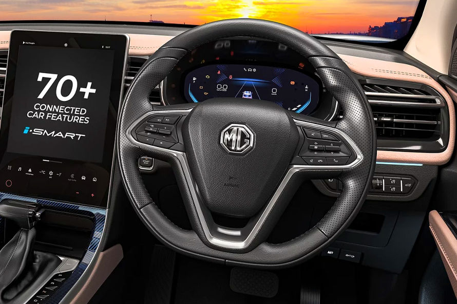 MG Hector Plus Interior Images and Photos - CarDekho
