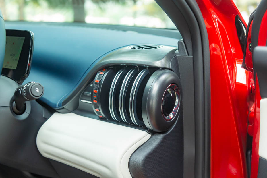 BYD Atto 3 Price - Features, Images, Colours & Reviews