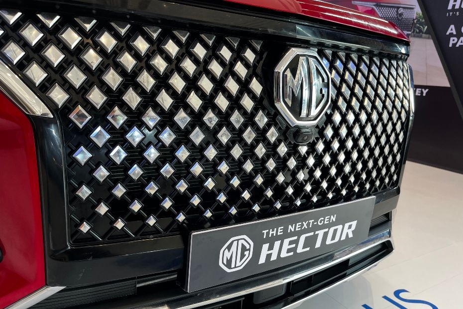 MG Hector Facelift - All Changes Explained In 10 Images | CarDekho.com