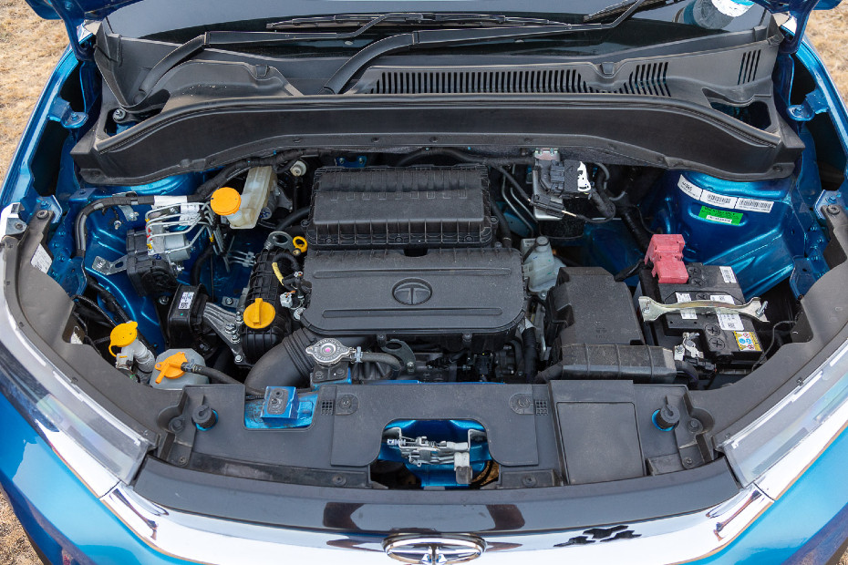 Maruti Fronx vs Tata Punch: Specifications Compared | CarDekho.com