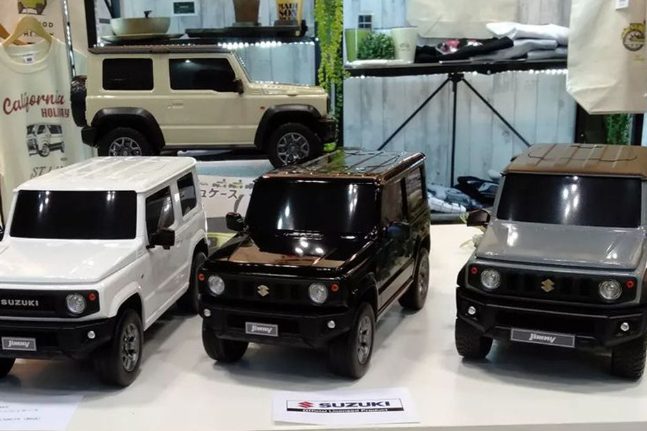 Three-door Suzuki Jimny Scale Model Designed As A Tissue Box | CarDekho.com