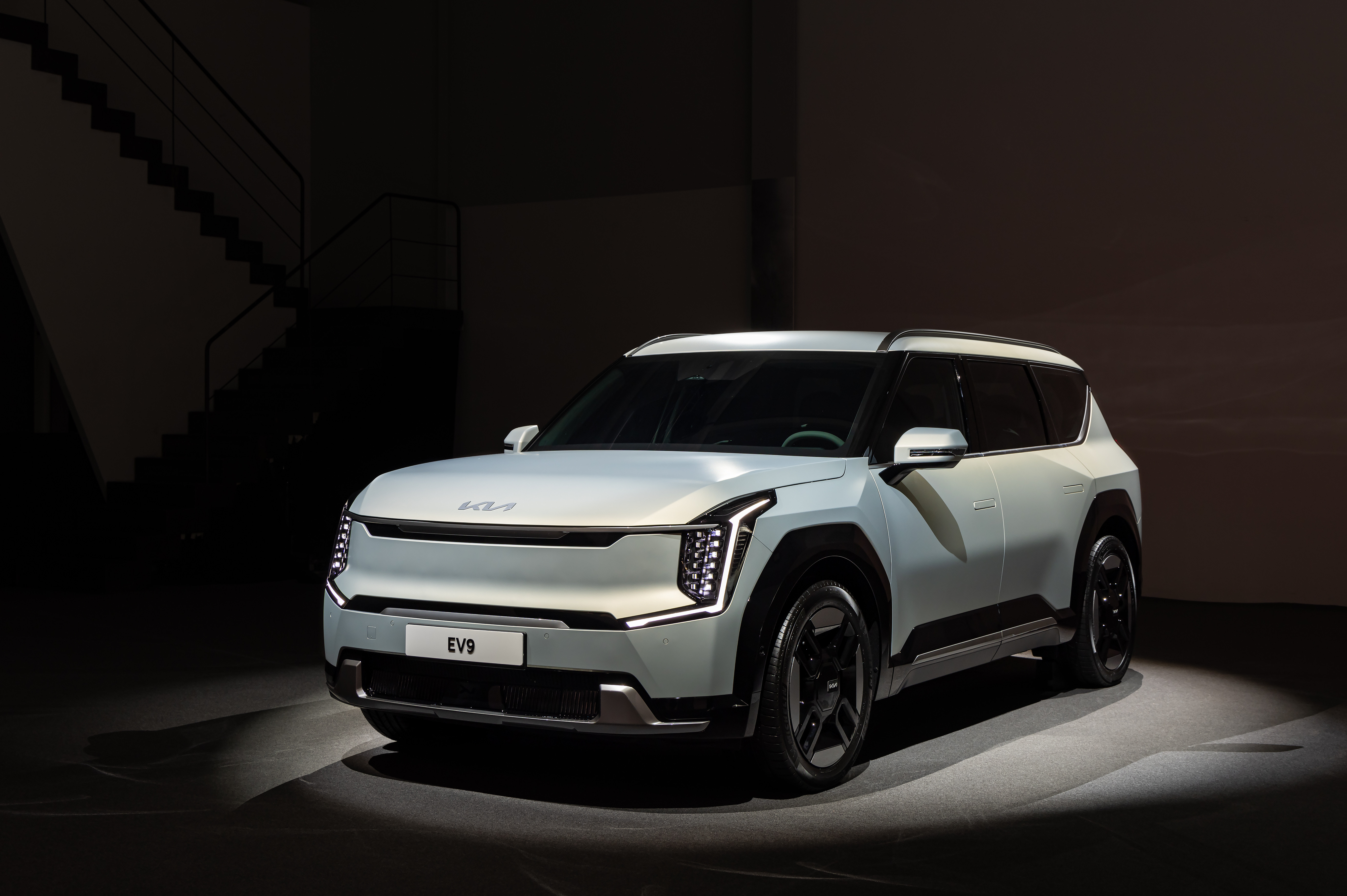 Production-ready Kia EV9 Revealed Ahead Of Global Premiere | CarDekho.com