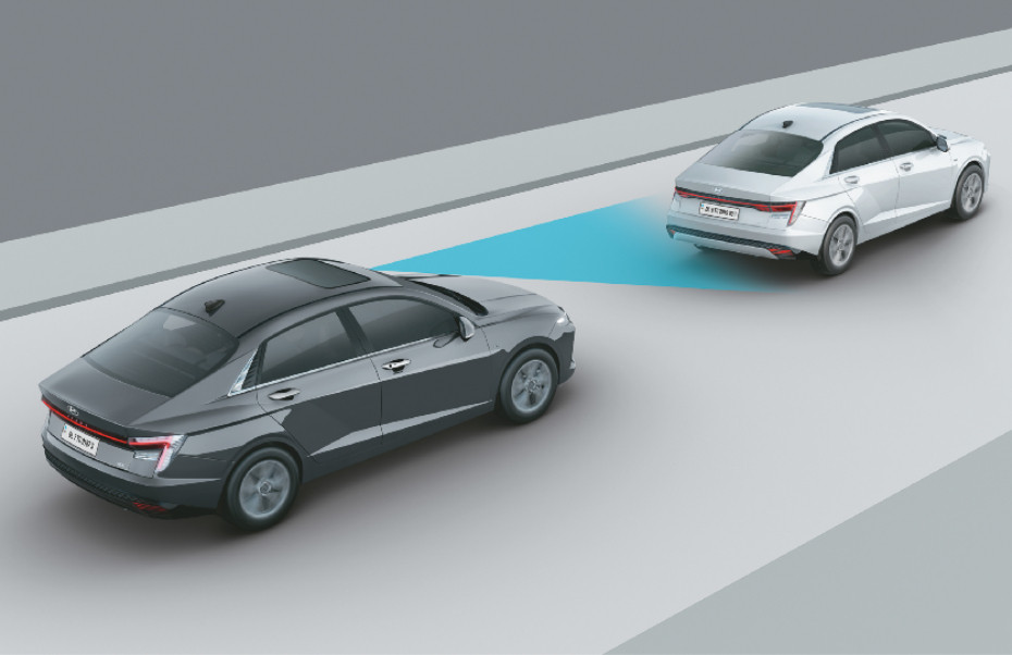 Hyundai Verna 2023 Variant-Wise Features Detailed | CarDekho.com