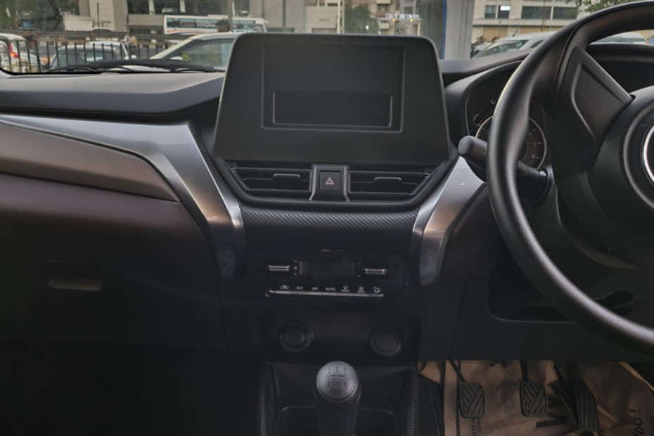 Maruti Fronx Base Sigma Variant Detailed In 7 Images | CarDekho.com