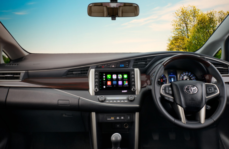 Toyota Innova Crysta Full Price List Revealed | CarDekho.com