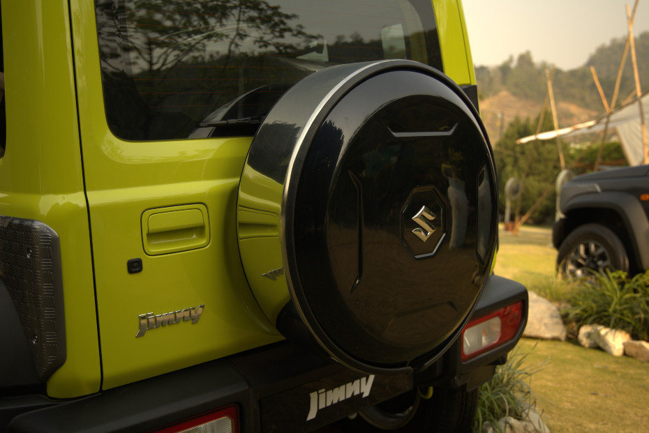 Maruti Jimny Summit Seeker Accessory Pack Detailed | CarDekho.com