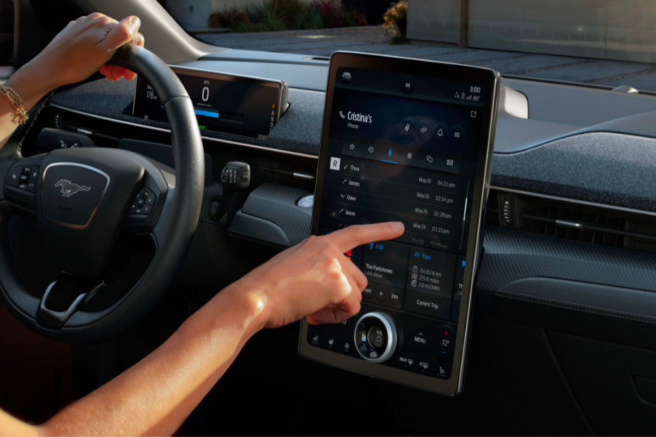 Top 10 Cars With The Biggest Displays | CarDekho.com