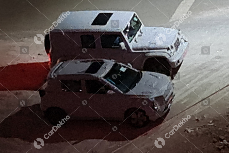 Exclusive: Mahindra Thar 5-Door To Come With Metal Hard Top And Sunroof ...