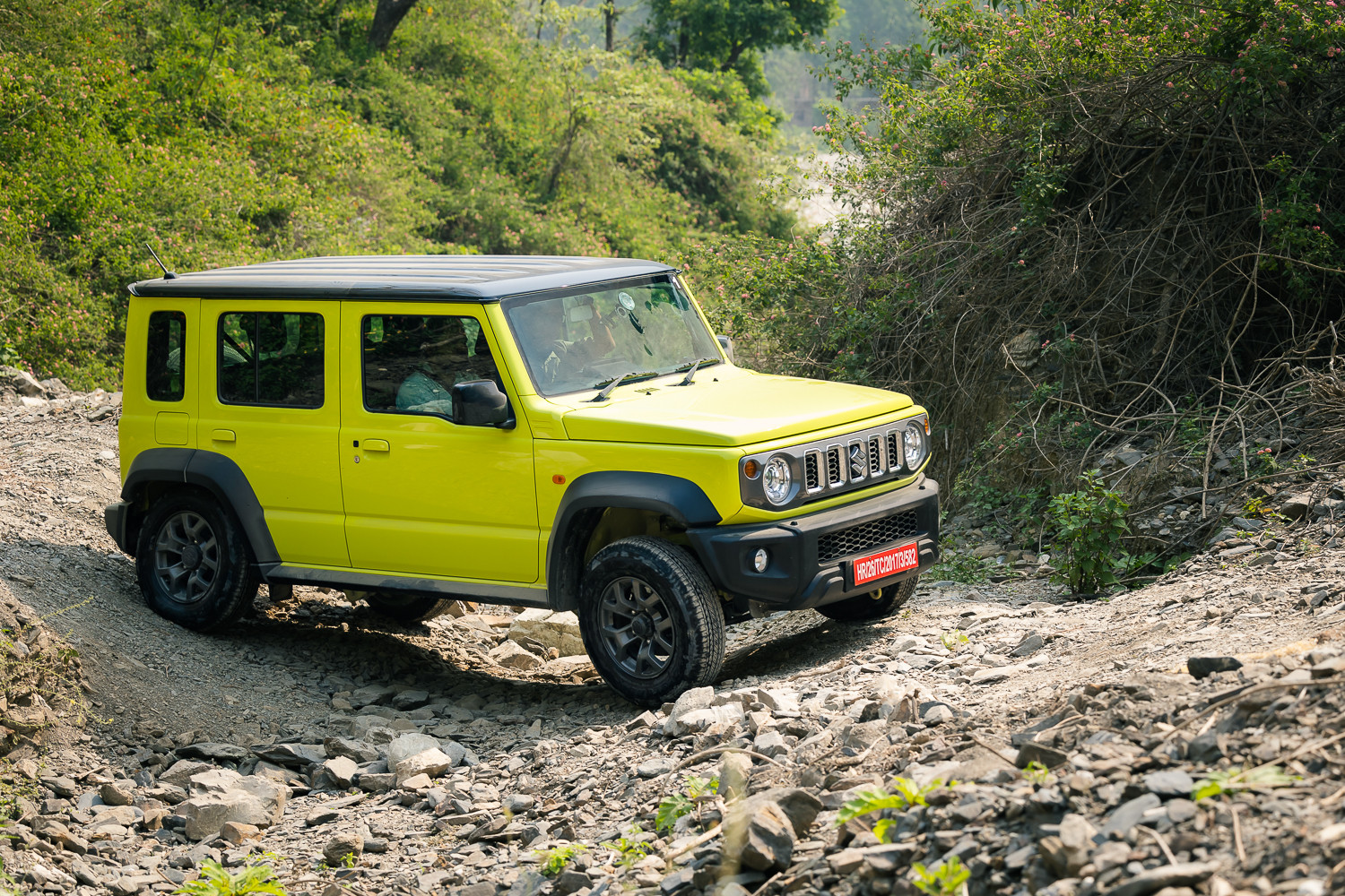 Maruti Jimny Vs Mahindra Thar: Waiting Period Comparison | CarDekho.com