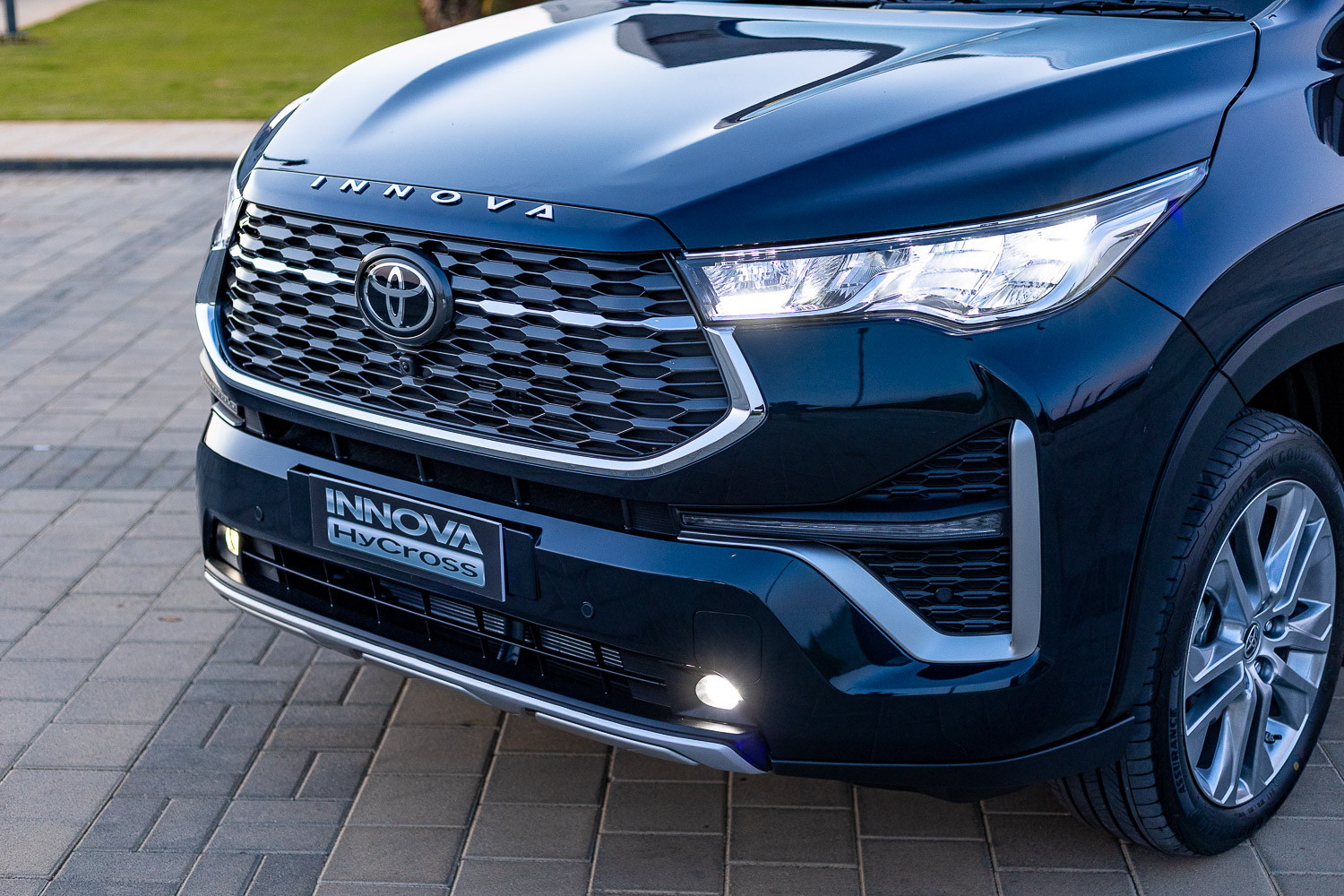 Maruti Invicto To Be The First Model From The Carmaker To Get These 10 ...