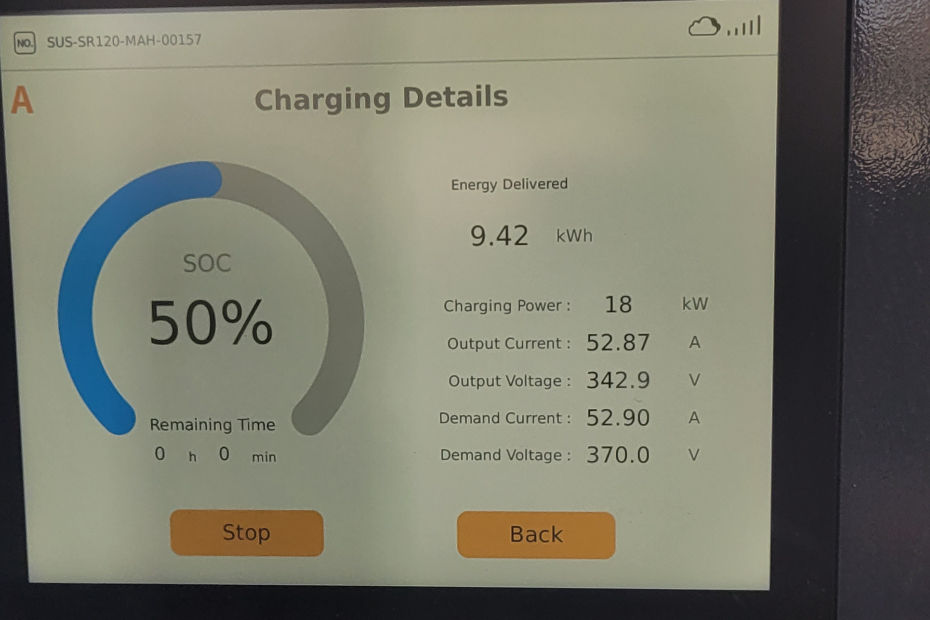 Tata Tiago EV Real-world Charging Test From 10 To 100 percent ...