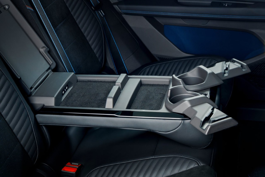 Renault Rafale Coupe SUV Unveiled - 5 Key Highlights | CarDekho.com