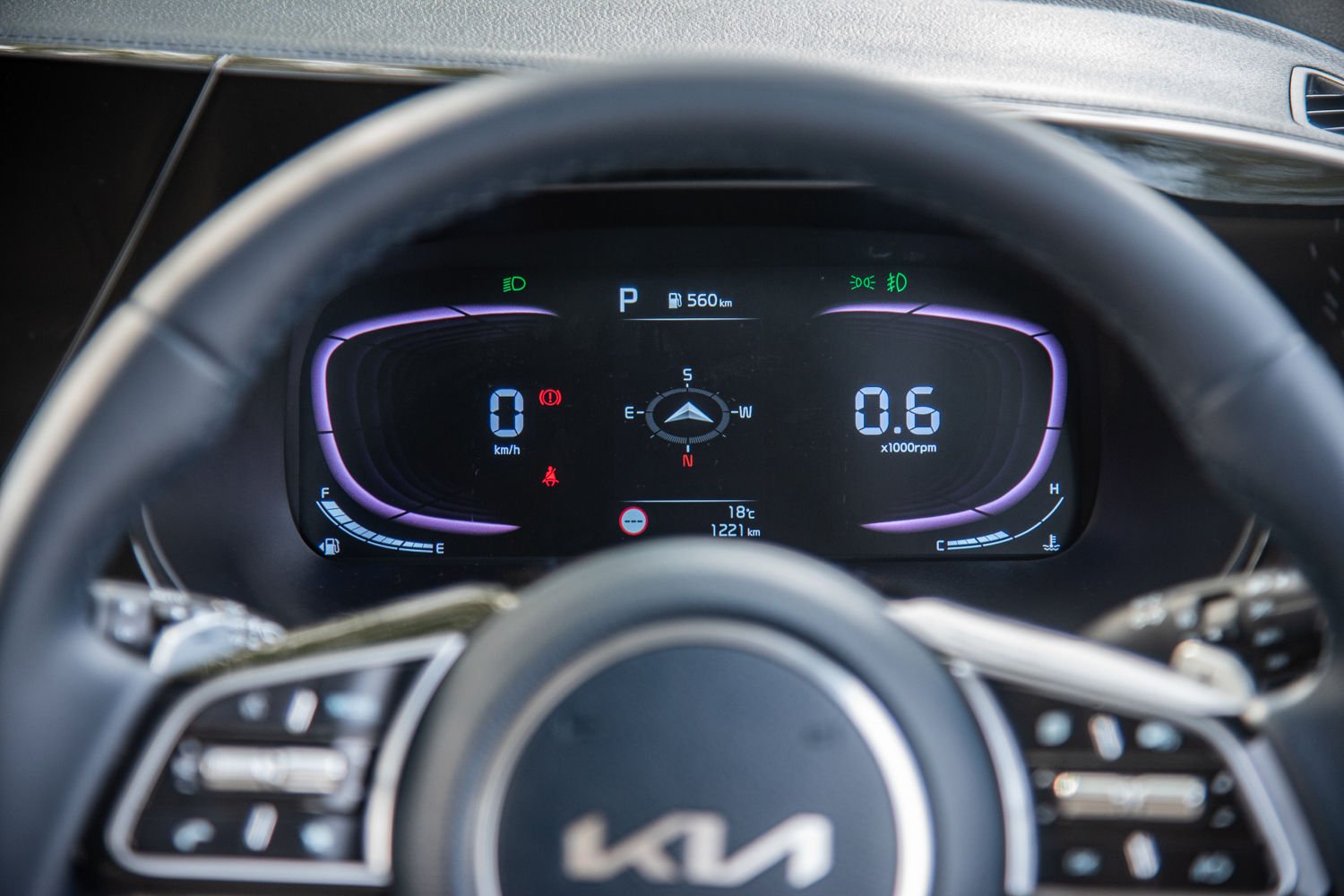 Kia Carens MPV Recalled For Instrument Cluster Software Update ...