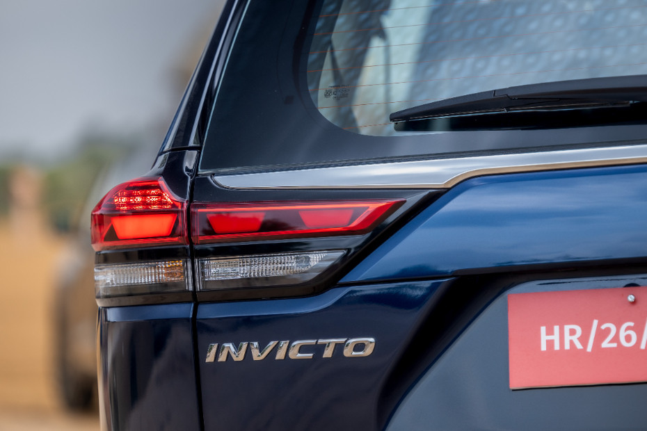 Maruti Invicto Interior And Exterior Detailed In 20 Images | CarDekho.com