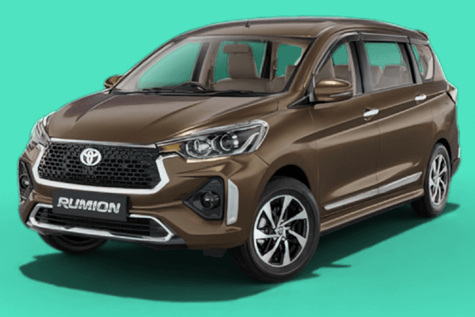 Toyota Rumion Colour Options Revealed | CarDekho.com