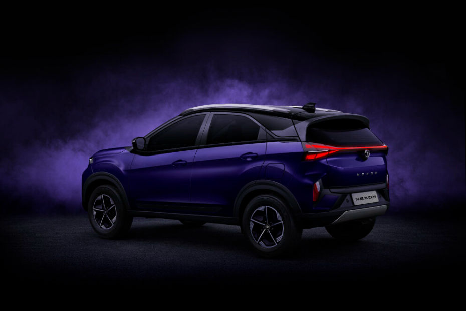 2023 Tata Nexon Variant-wise Interior Colour Themes Detailed | CarDekho.com