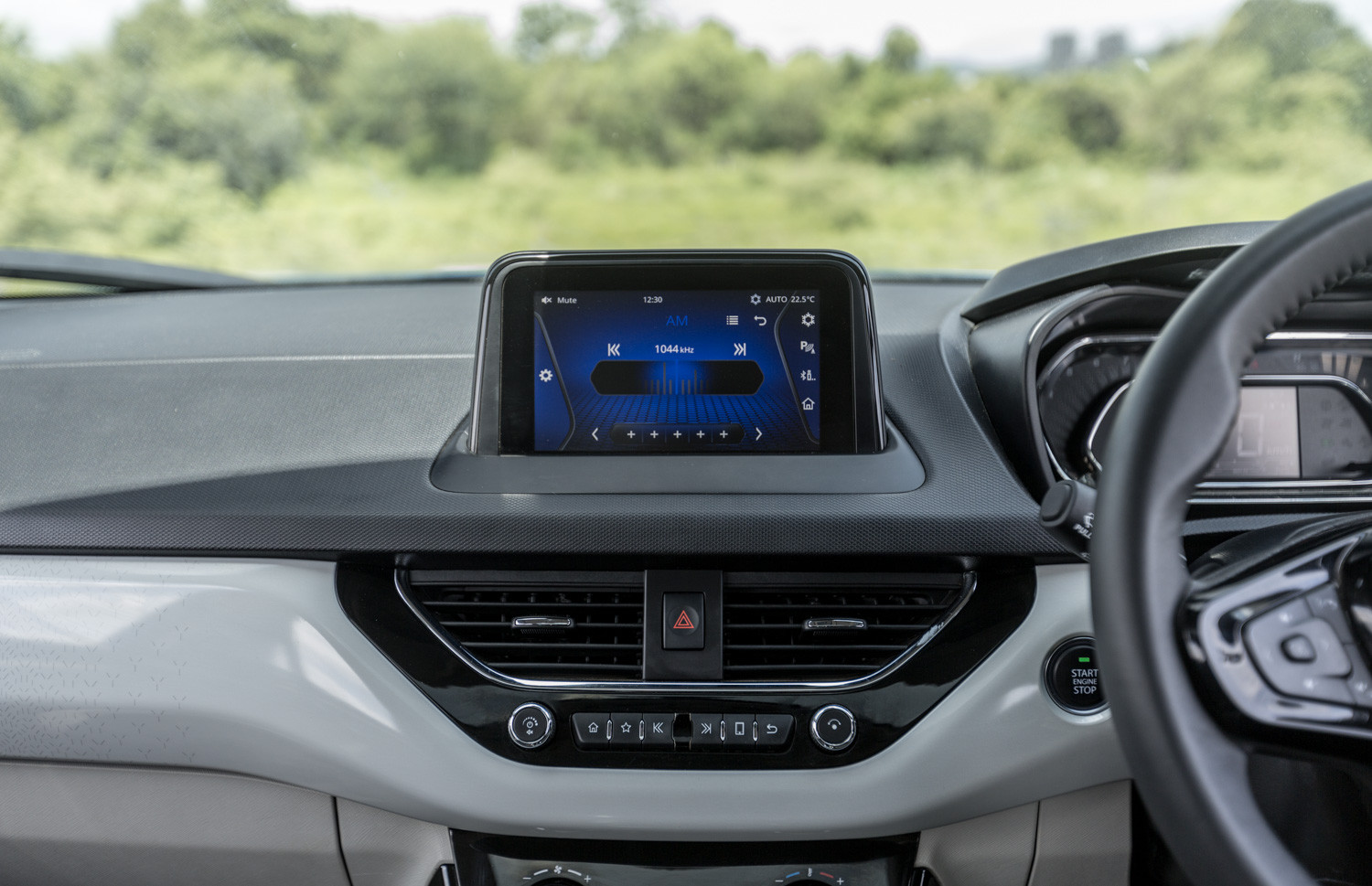 Tata Nexon Facelift Unveiled: Old Vs New In Pics | CarDekho.com