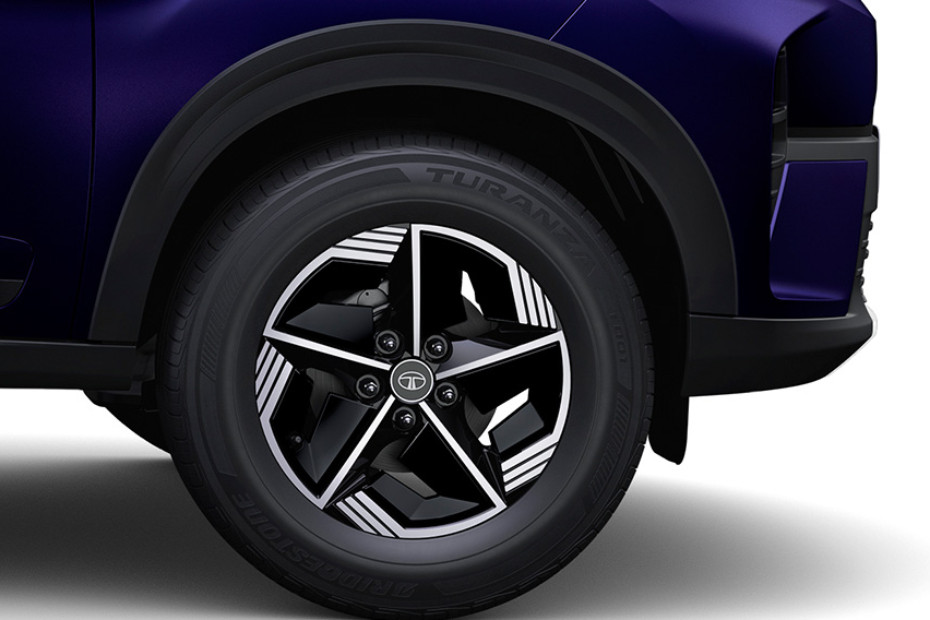 Tata Nexon Facelift Variant-wise Features Detailed | CarDekho.com