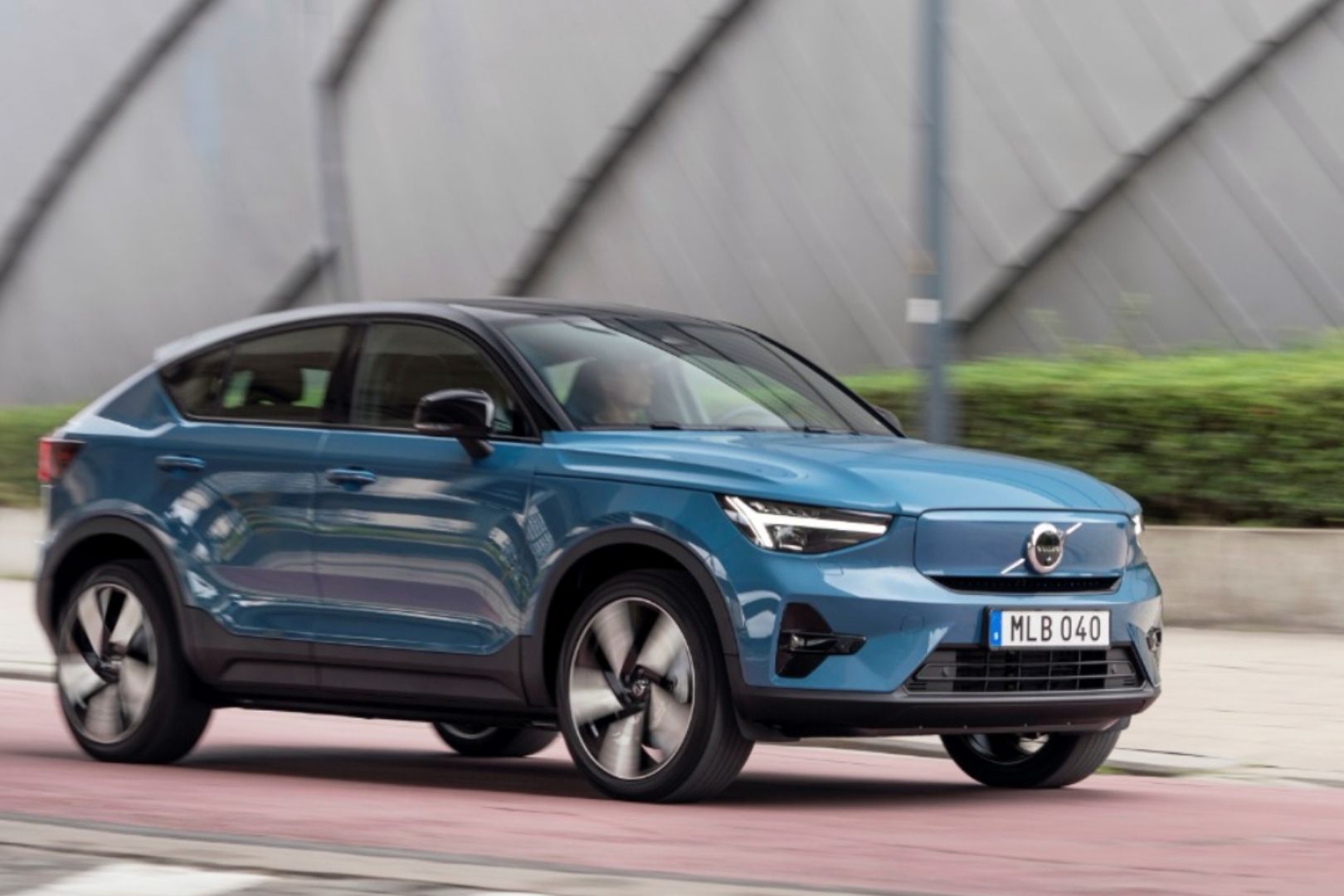 Volvo C40 Recharge EV Gets Dearer By Rs 1.70 Lakh, Bags Over 100 ...