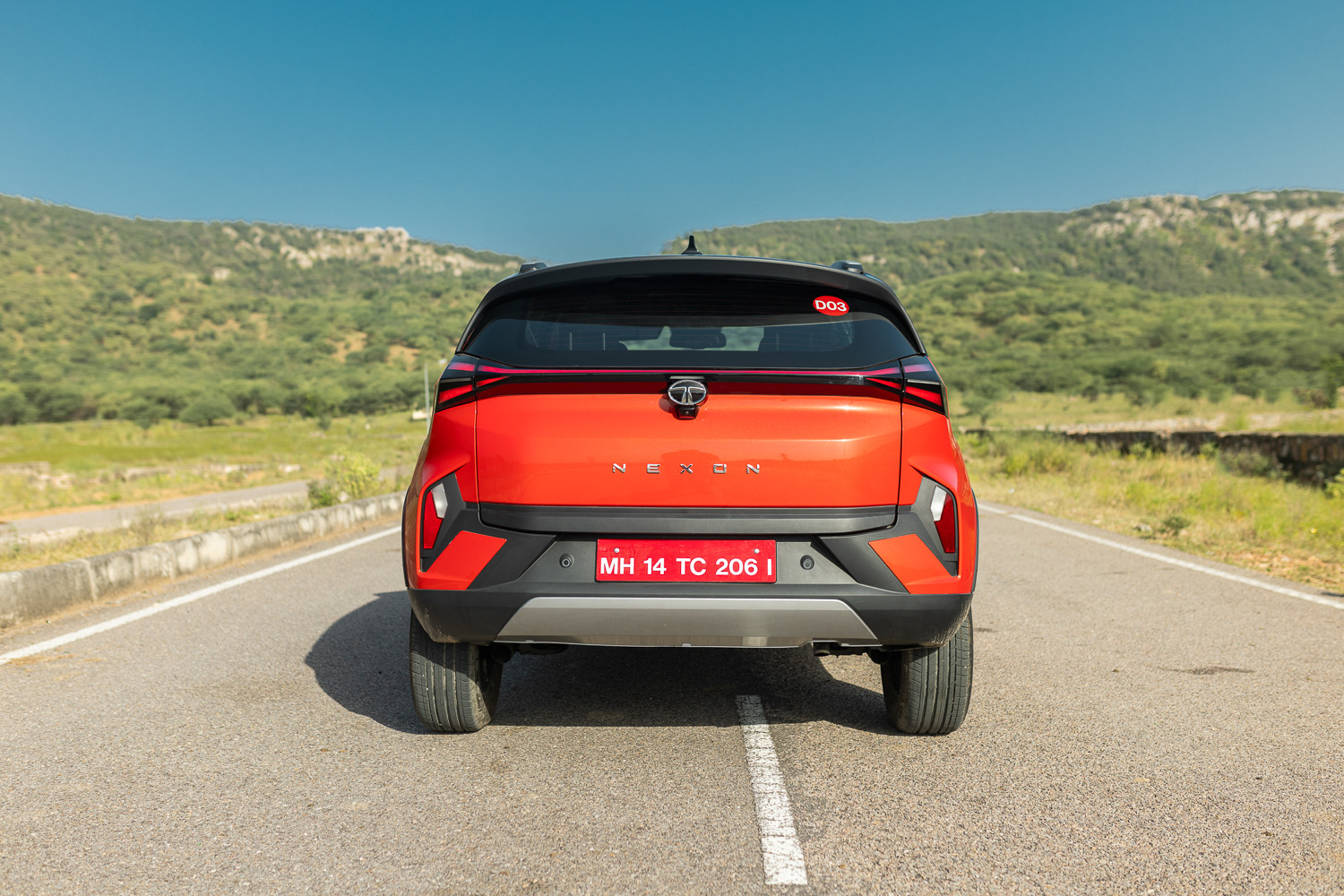 Tata Nexon Facelift Exterior Detailed In 10 Images | CarDekho.com