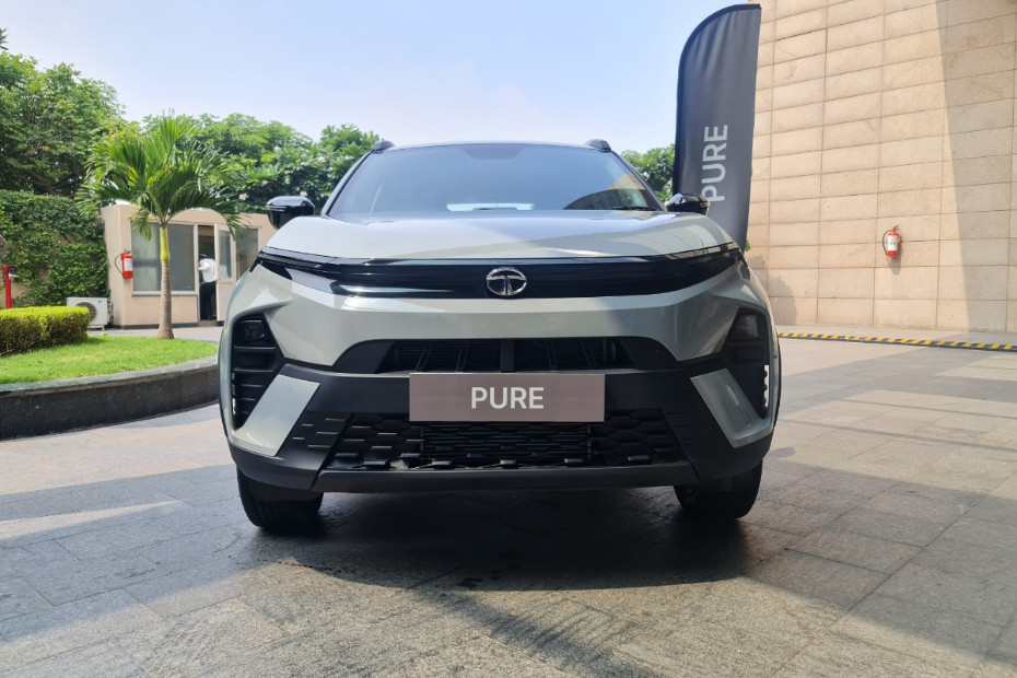 Tata Nexon Facelift Pure Variant Explained In 10 Images | CarDekho.com