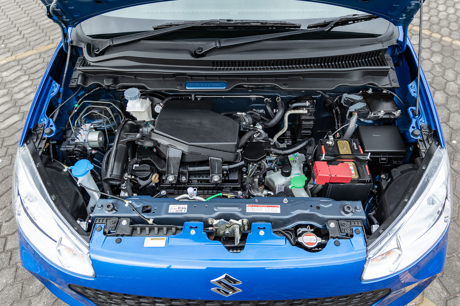 Maruti Alto K10 Lower-spec LXi Variant Detailed In 6 Images | CarDekho.com