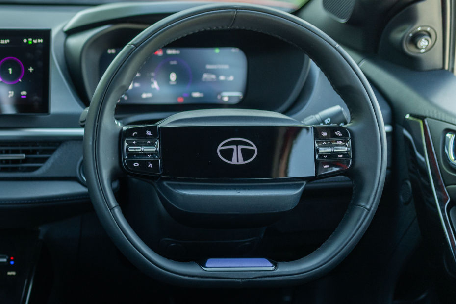 2023 Tata Nexon Creative vs Creative Plus: Design, Features, Powertrain ...