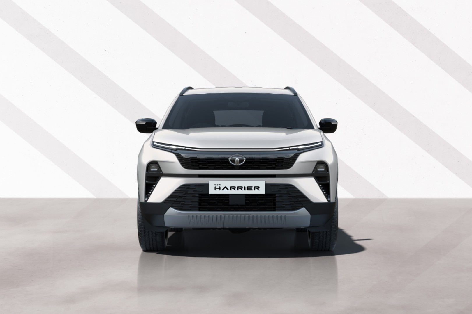 2023 Tata Harrier Base-spec Smart Variant Detailed In Images | CarDekho.com