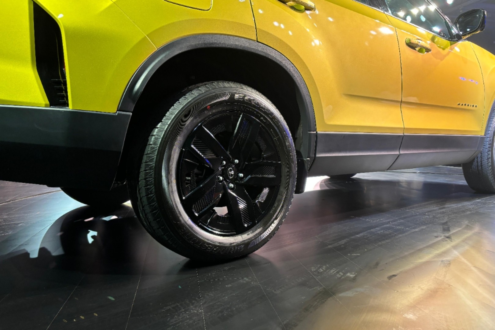 Tata Harrier Facelift Detailed In 7 Pics | CarDekho.com