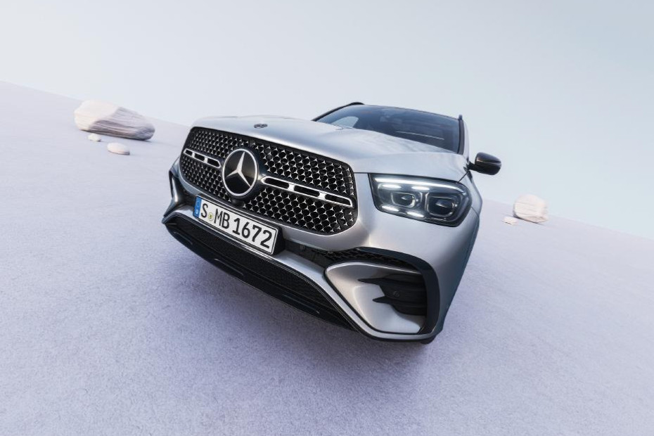 All Luxury SUVs Launched In India In 2023: BMW X1, Audi Q8 e-tron ...