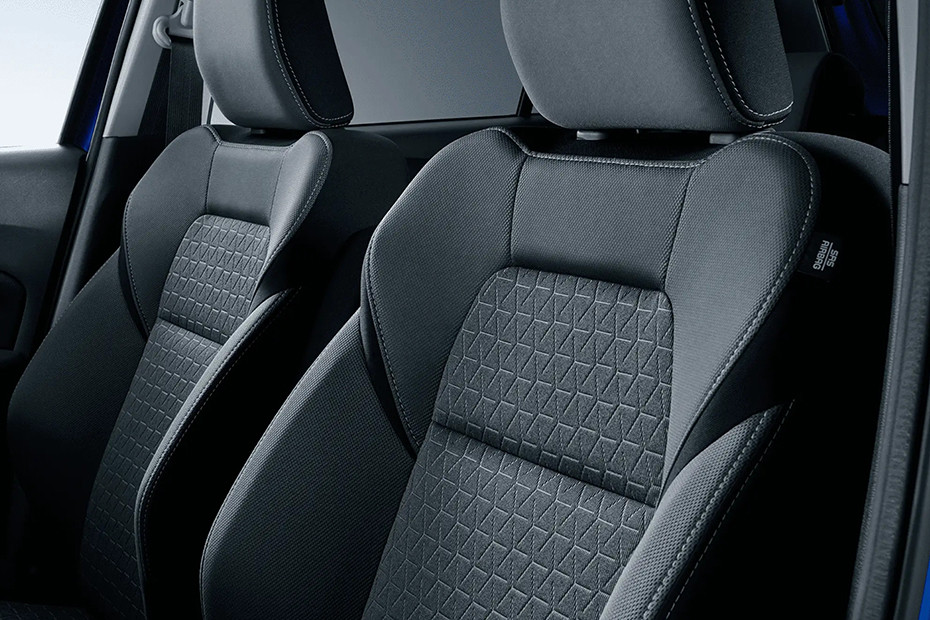 2024 Suzuki Swift vs India-spec Maruti Swift: In Images | CarDekho.com